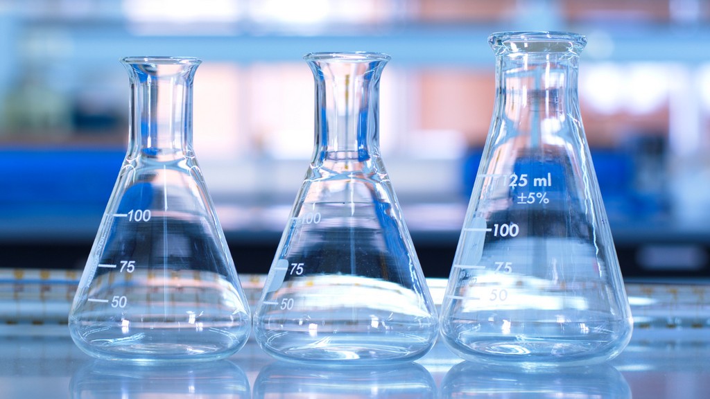 Cristalería de laboratorio