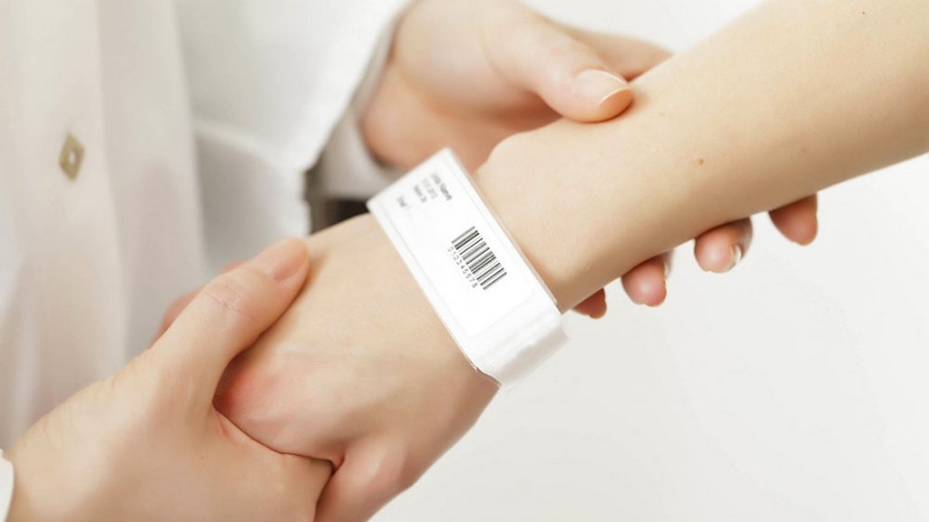 Adult Patient Recognition Wrist